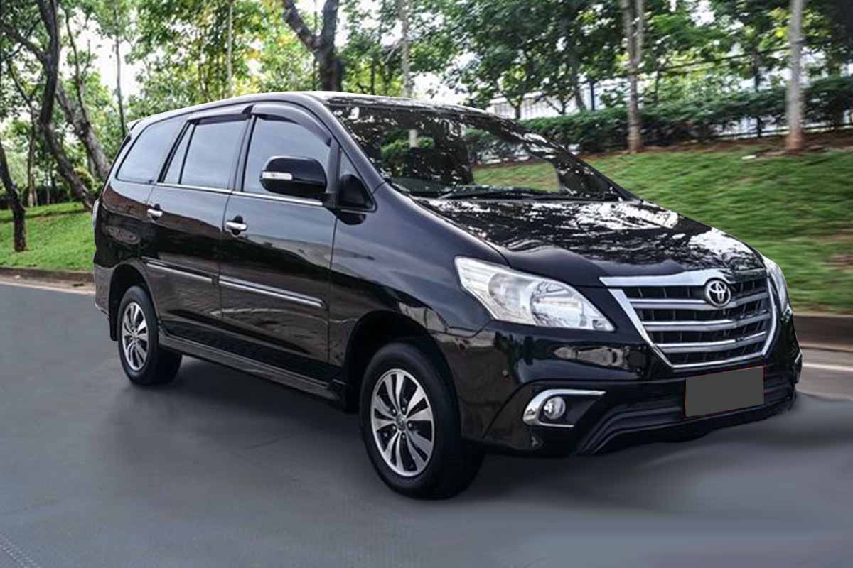 Toyota Innova | Ubud Car Rental | Bali Transport Service